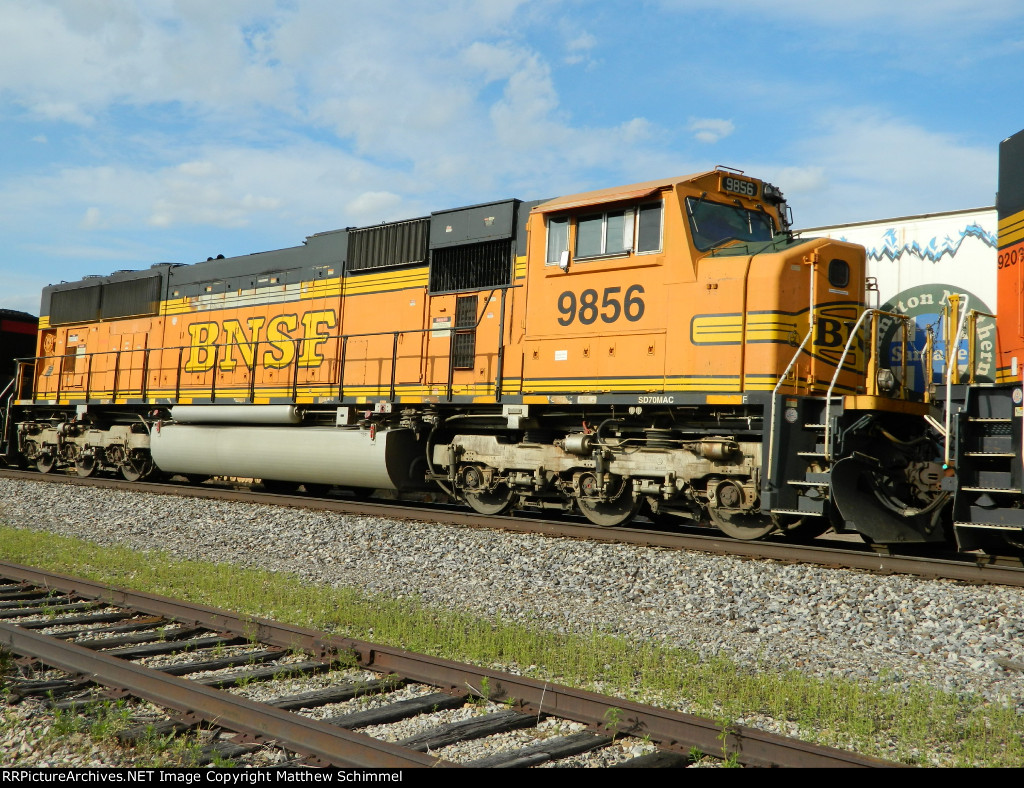 BNSF-9856